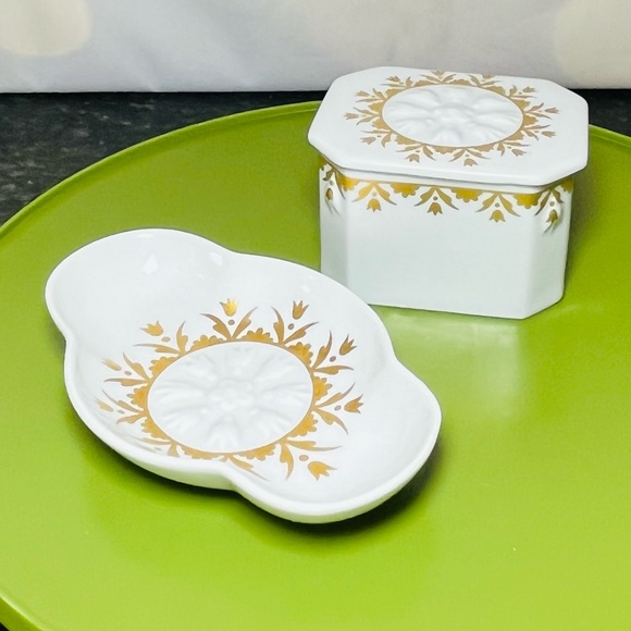 Accents | Vintage White Lidded Box Lorenz Hutschenreuther Porcelain Box ...